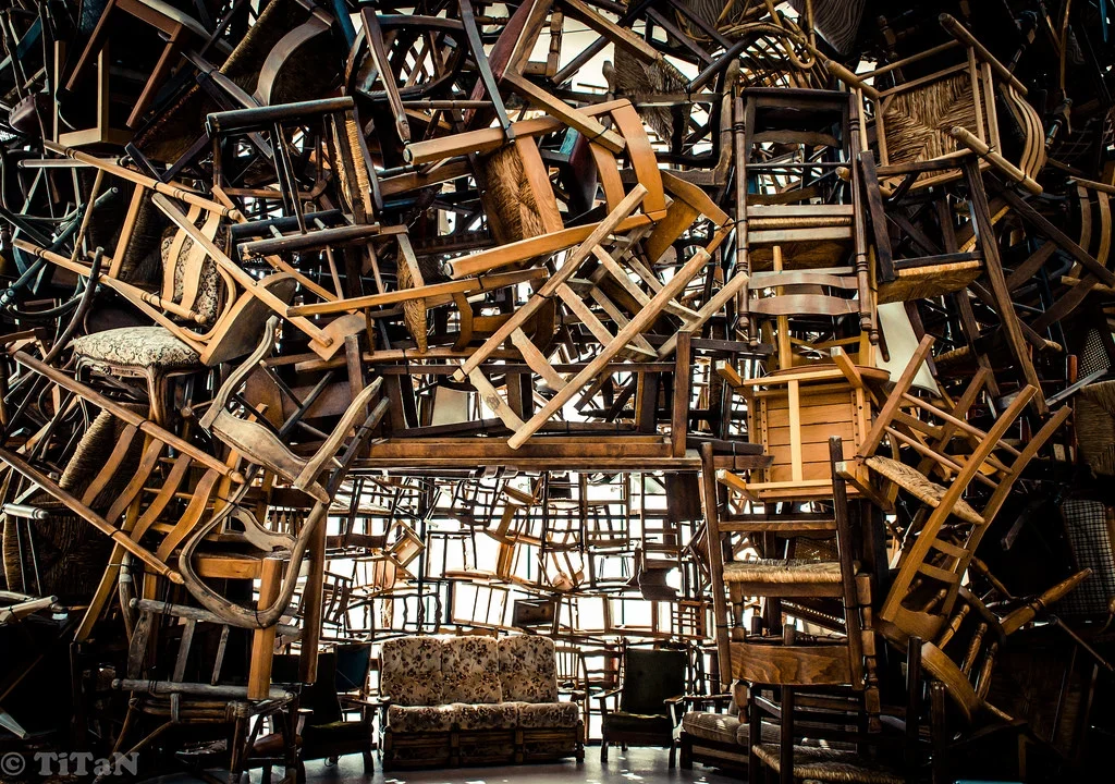 10 Fun Ways to Repurpose Broken Chairs — Idea Digezt